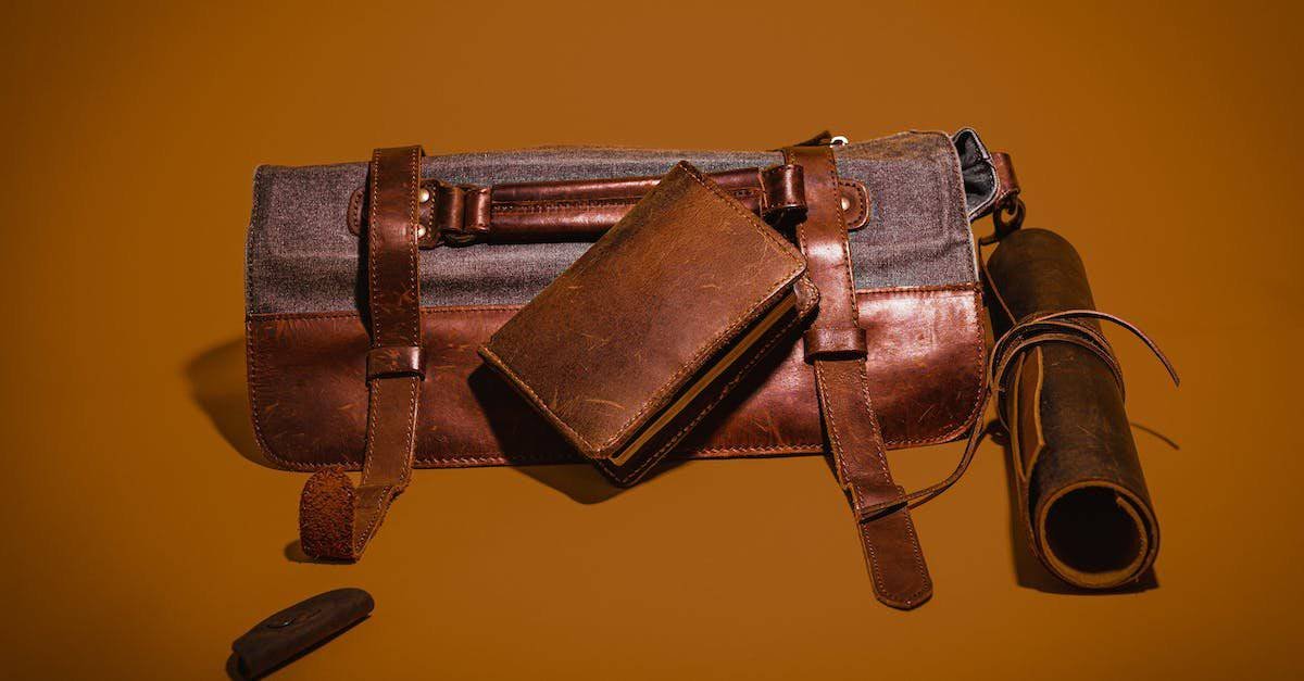 How To Use A Tote Bag As A Purse: Chic Transformation Tips